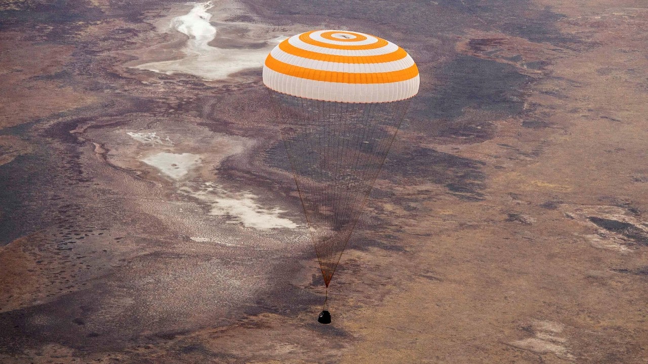 NASA astronaut Chris Cassidy, crewmates Ivan Vagner and Anatoly ...