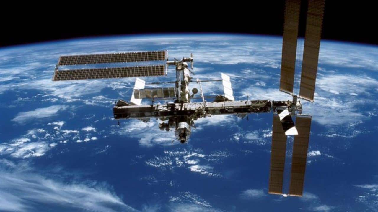 Space Shuttle Tonight