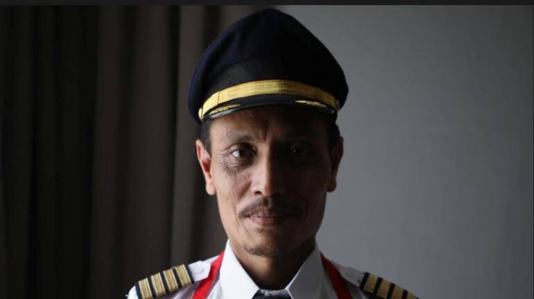 Captain's Corner: Grounded Malaysian pilot Azrin Mohamad Zawawi's ...