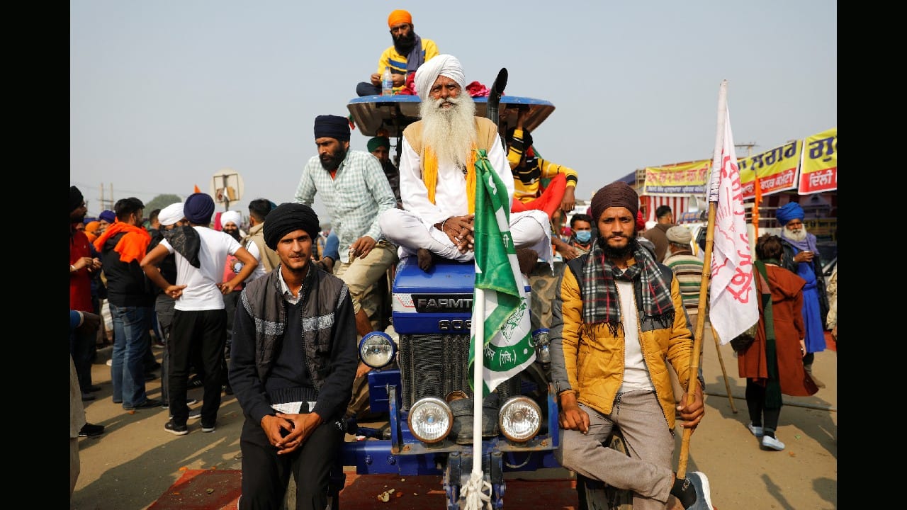 Indian farmers call for nationwide lockdown during their protest ...