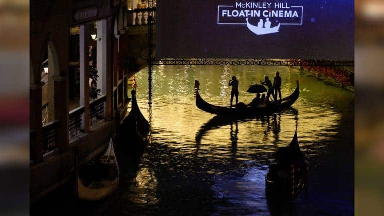 First floating cinema with Gondolas open in Philippines