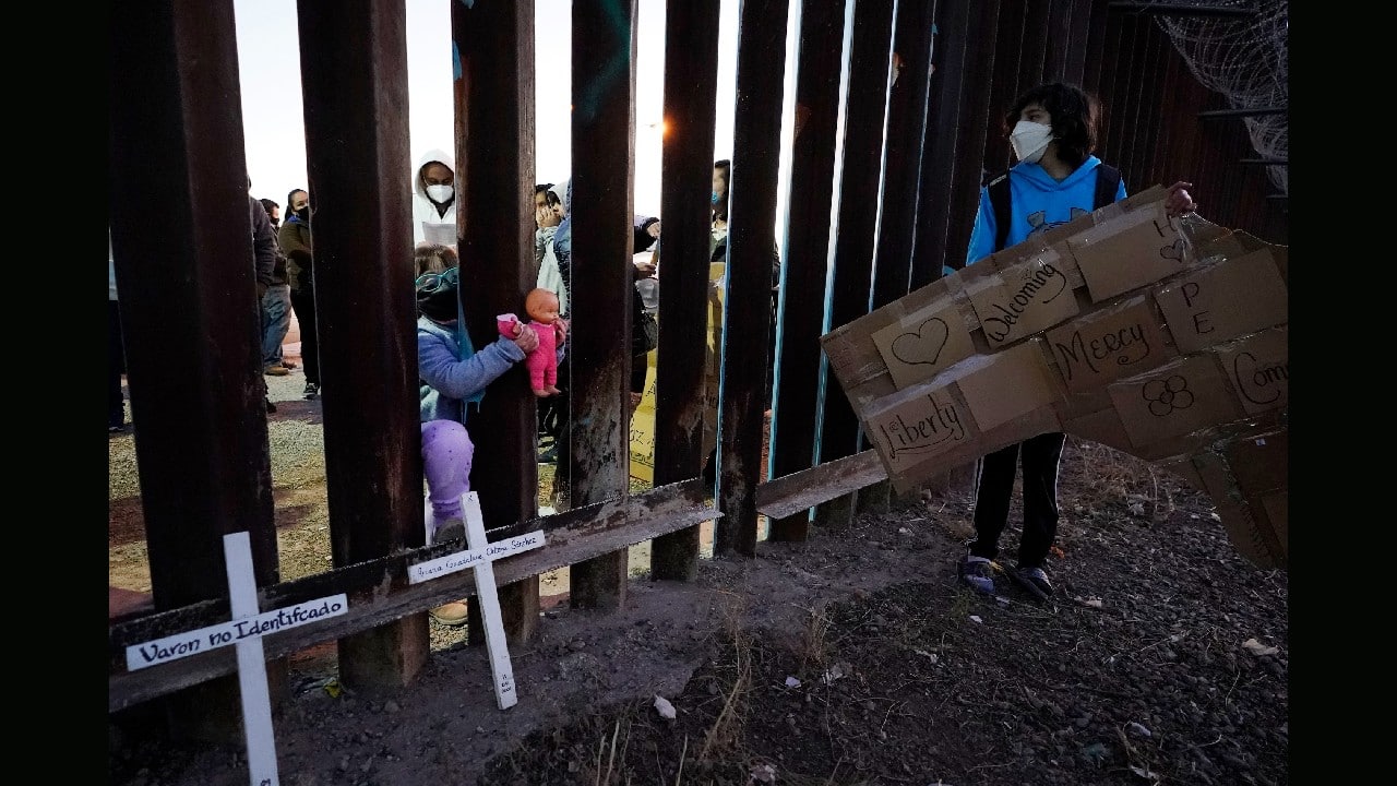 People yearn to connect across borders amid pandemic holiday