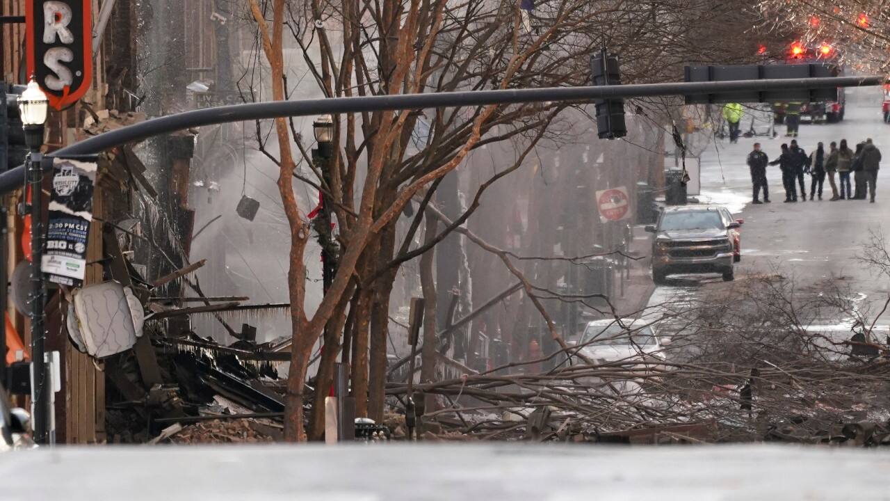 Vehicle explosion rocks downtown Nashville on Christmas, knocks ...