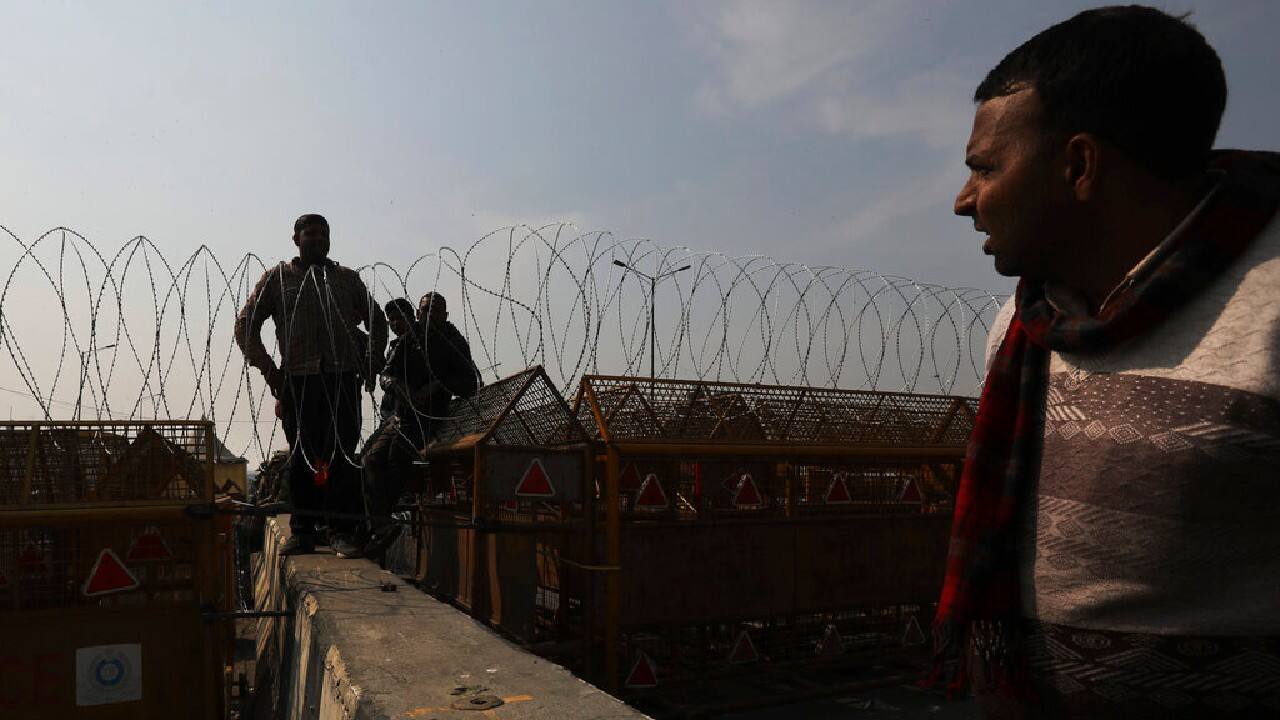 Farmers stage day-long hunger strike, continue to protest against new ...