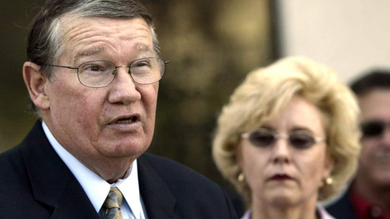 From Steve Bannon to Lil Wayne, here's a list of people pardoned by ...