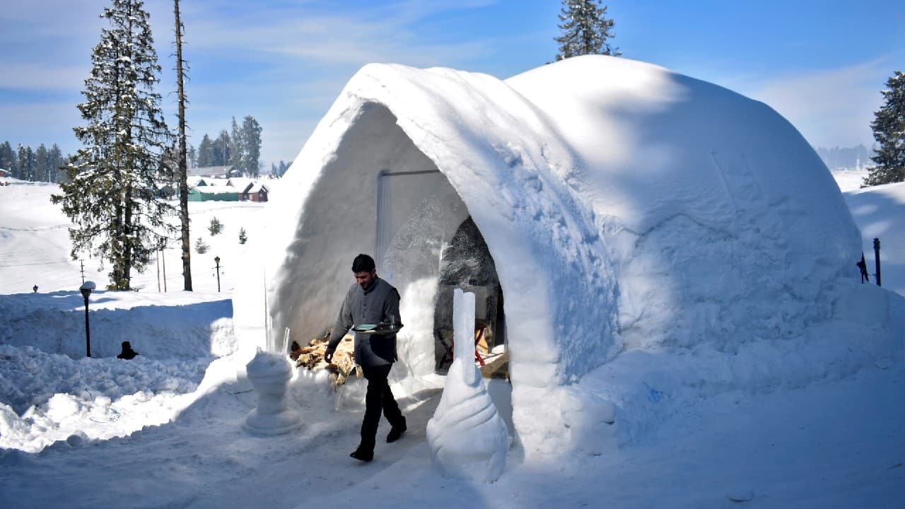 India's first Igloo Cafe opens in Kashmir's Gulmarg; here's a sneak ...