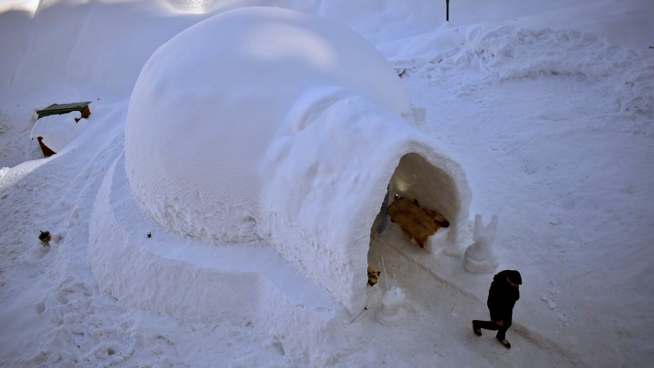 India's first Igloo Cafe opens in Kashmir's Gulmarg; here's a sneak ...