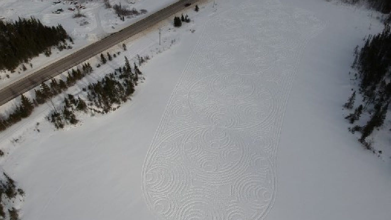 One step at a time: Canadian creates spectacular 'snowshoe art ...