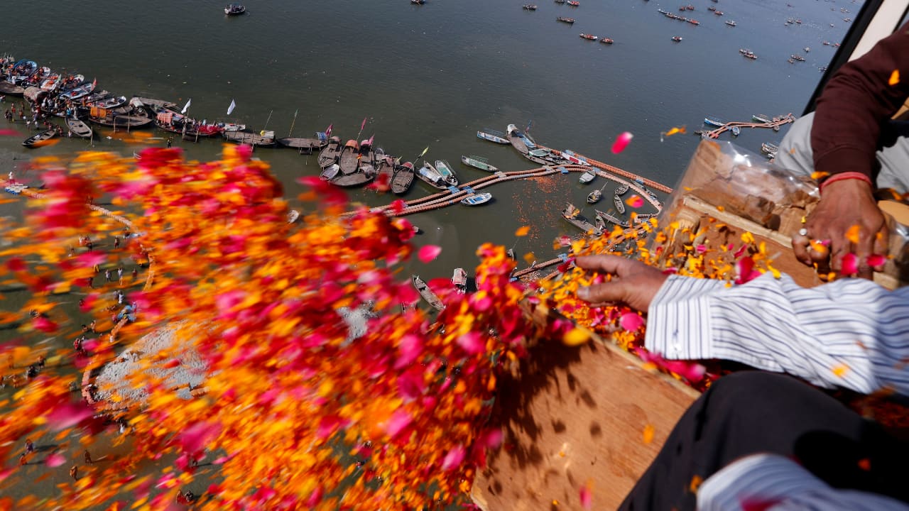 Hindus celebrate Maghi Purnima during annual traditional fair of 'Magh ...