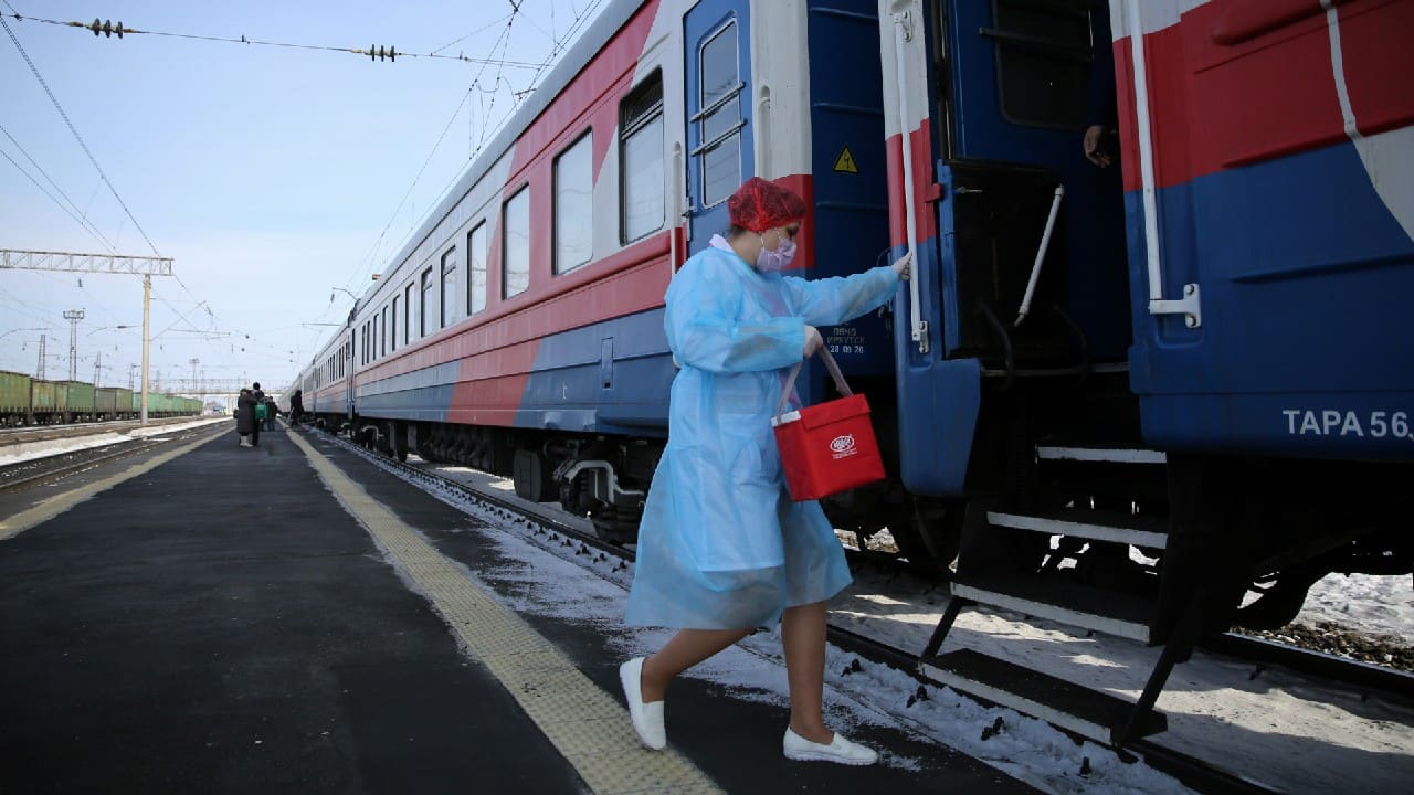 COVID-19 pandemic | On board Russia's vaccine train | Moneycontrol News