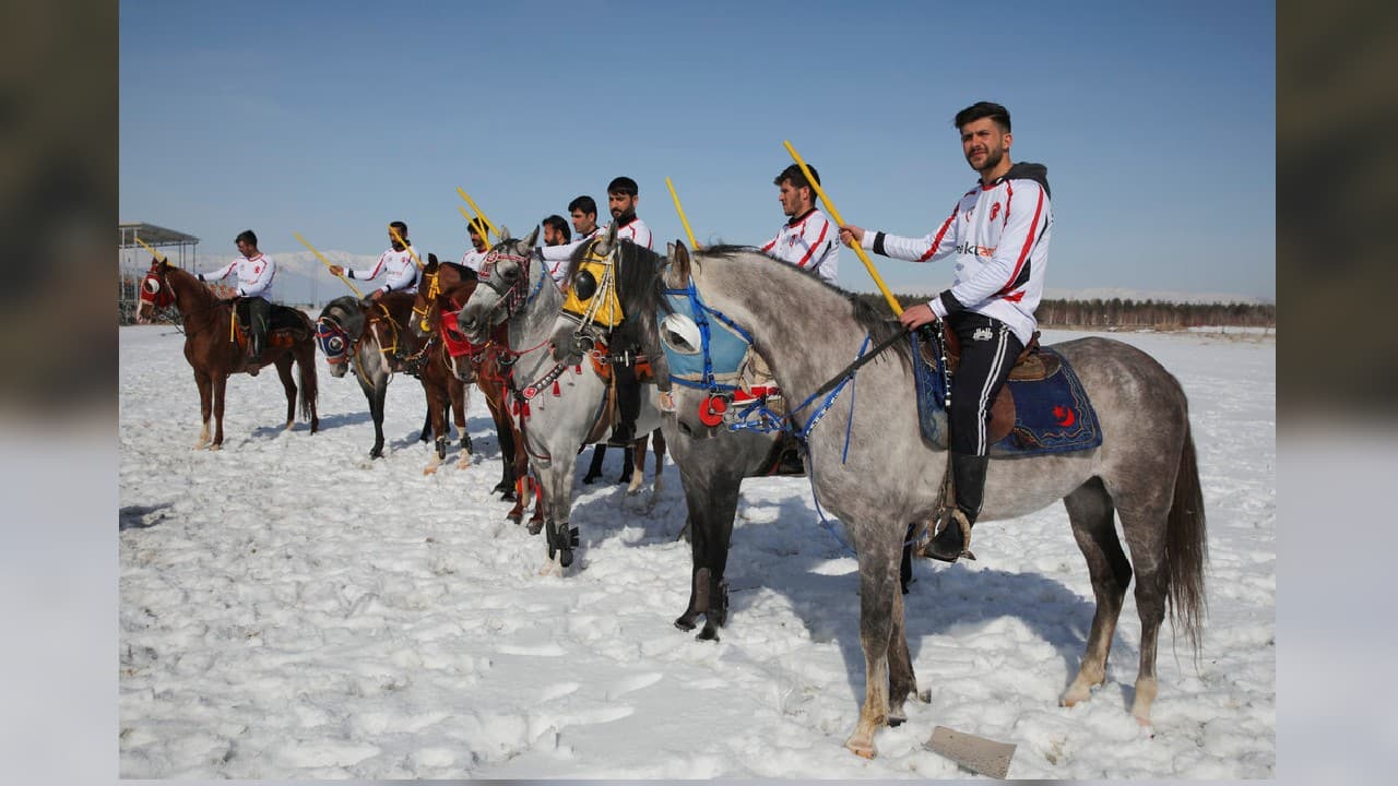 Turkish riders recall skills of Seljuks and Huns | Moneycontrol News