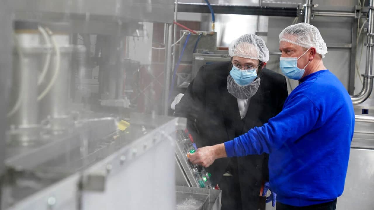 At a kosher food maker, a special Passover run