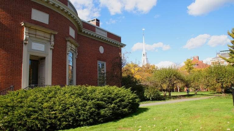Ultra-rich buy ultra-luxury counseling to get kids into Harvard