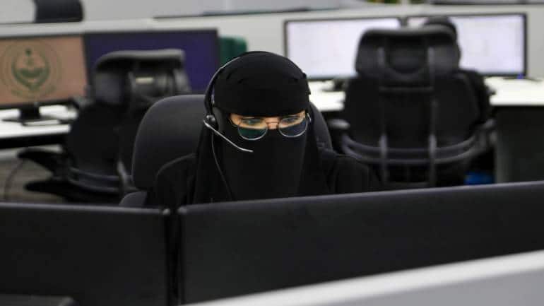 For the first time, Saudi women stand guard in Mecca during haj