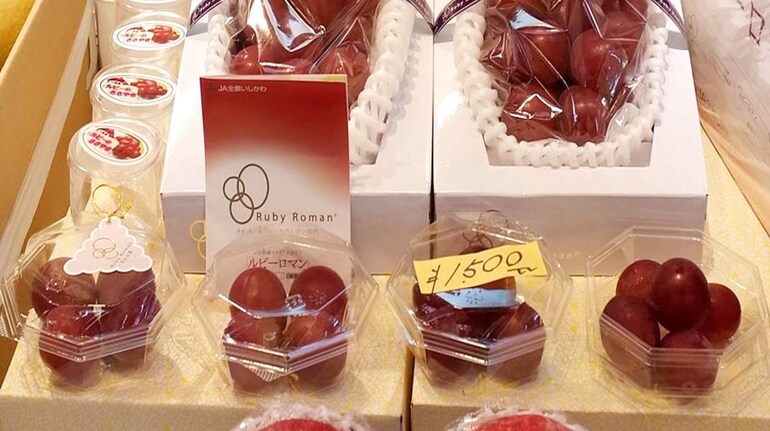 World’s most expensive Ruby Roman grape sells for Rs 35,000 a piece