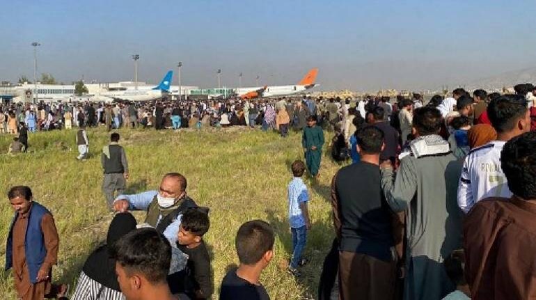 Military evacuation flights taking off from Kabul