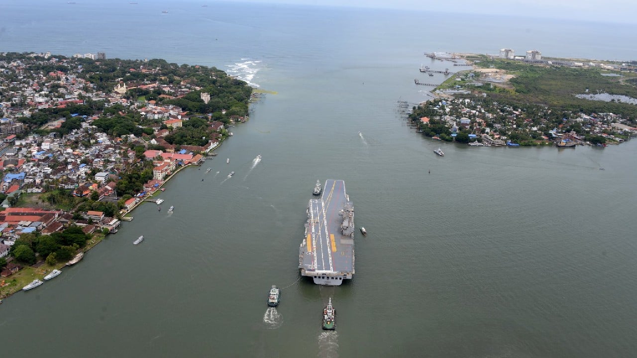 India's first indigenous aircraft carrier 'Vikrant' begins sea trials ...