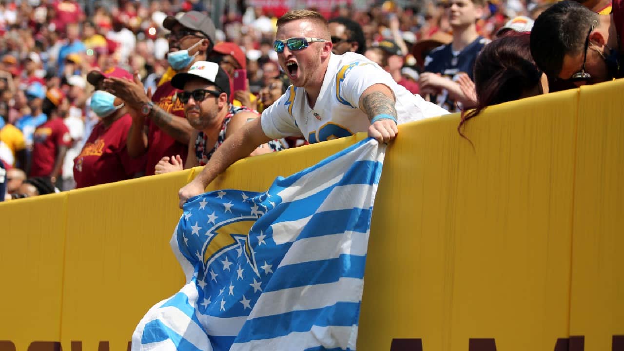 In Pics | Football fans fill stadiums as NFL season opens
