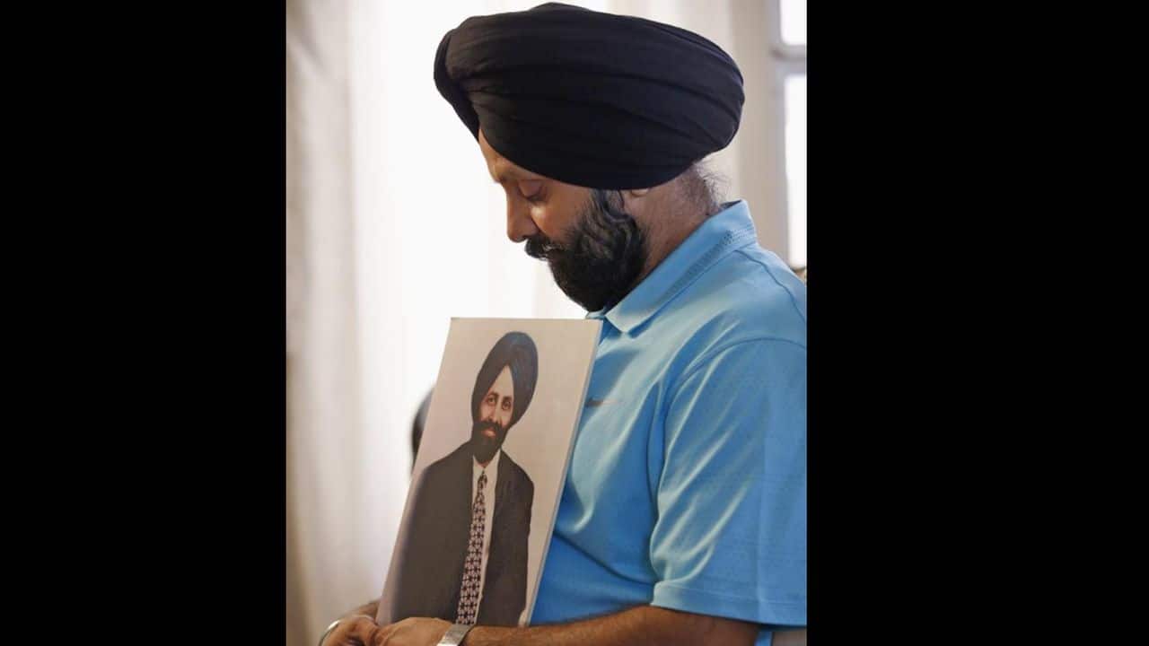 Young Sikhs still struggle with post-September 11 discrimination Young Sikhs still struggle with post-September 11 discrimination