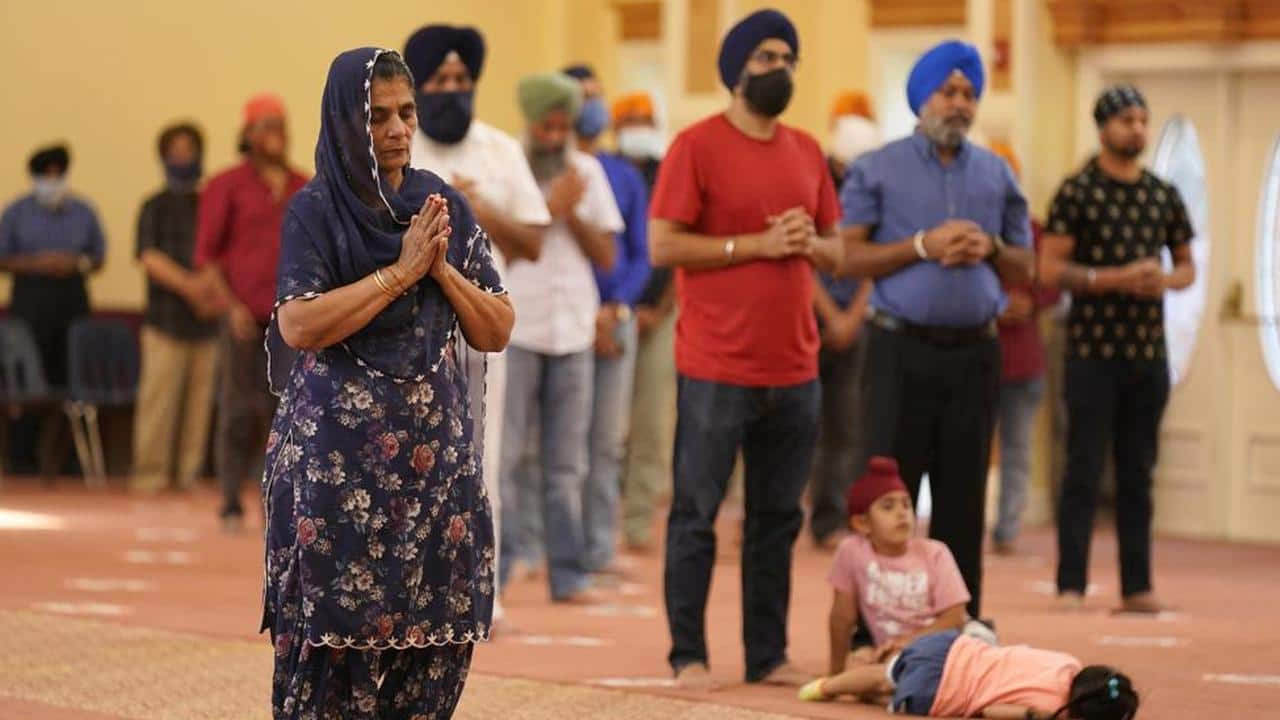 Young Sikhs still struggle with post-September 11 discrimination Young Sikhs still struggle with post-September 11 discrimination