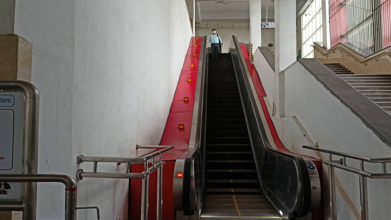 In pics | DMRC commissions 12 additional escalators at different Metro ...