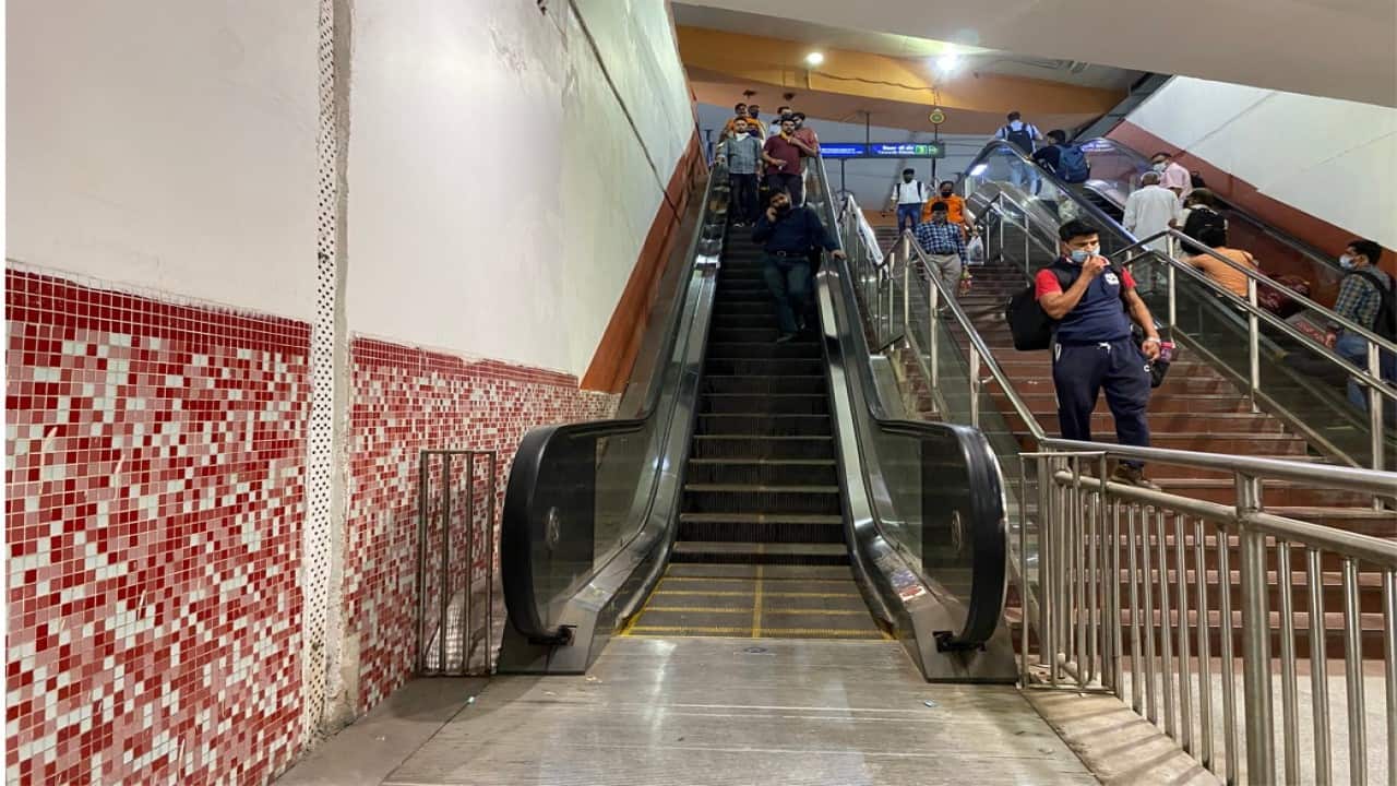 In pics | DMRC commissions 12 additional escalators at different Metro ...