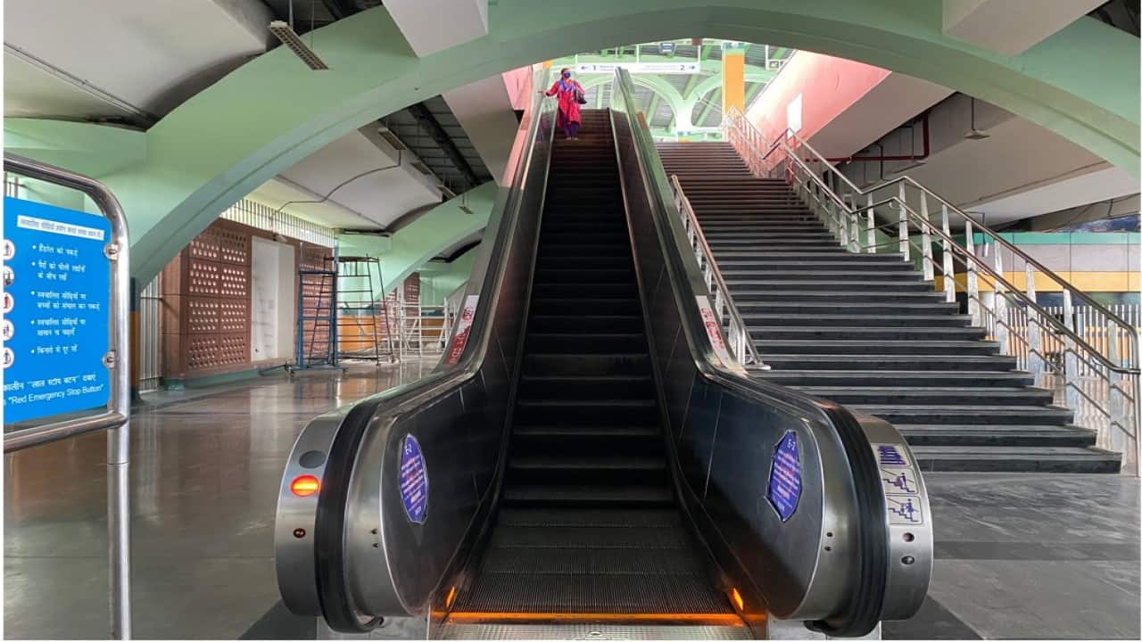 In pics | DMRC commissions 12 additional escalators at different Metro ...