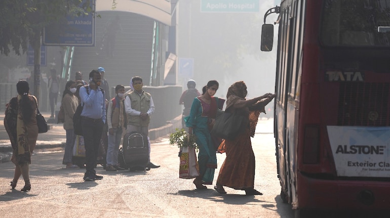 Delhi LG approves redeployment of Civil Defence volunteers amidst air ...