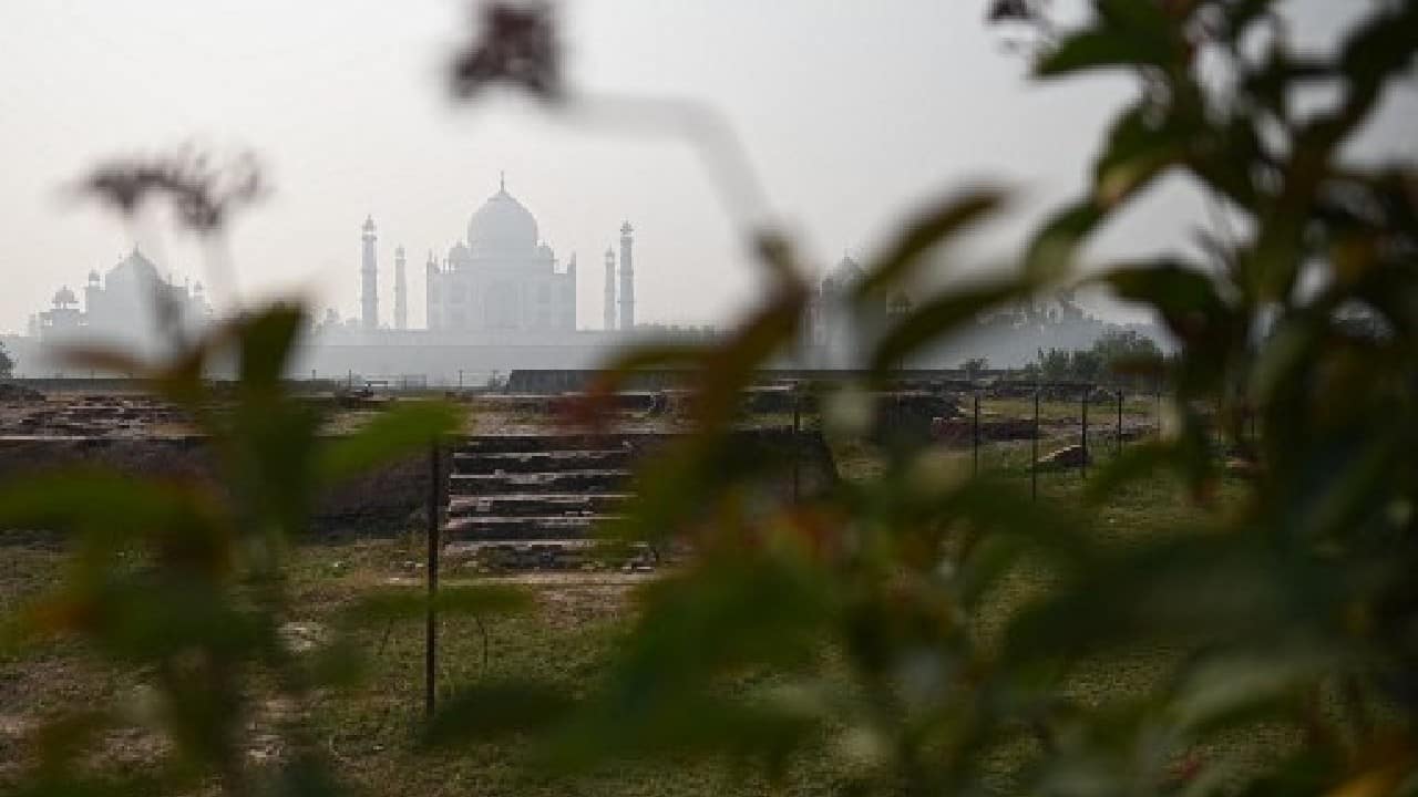 India welcomes back tourists but smog shrouds Taj Mahal | Moneycontrol News