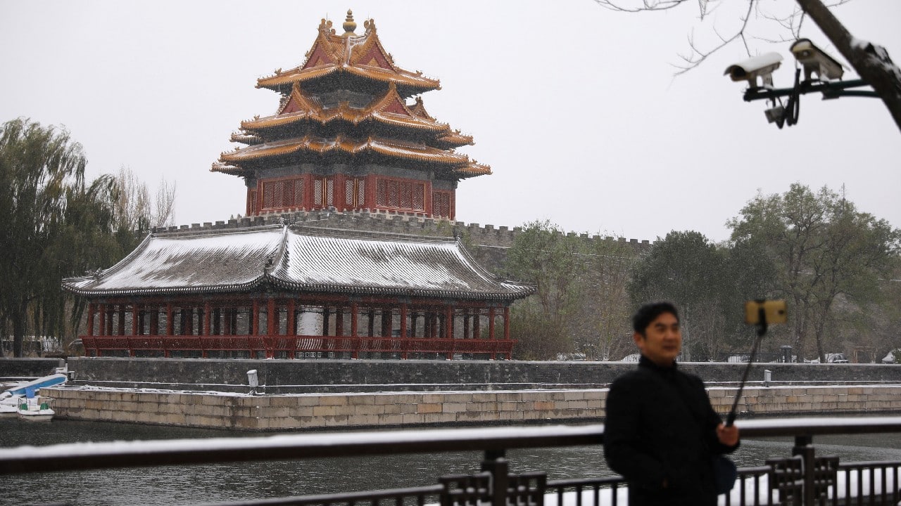 Winter is here, early snowstorm blankets China’s capital
