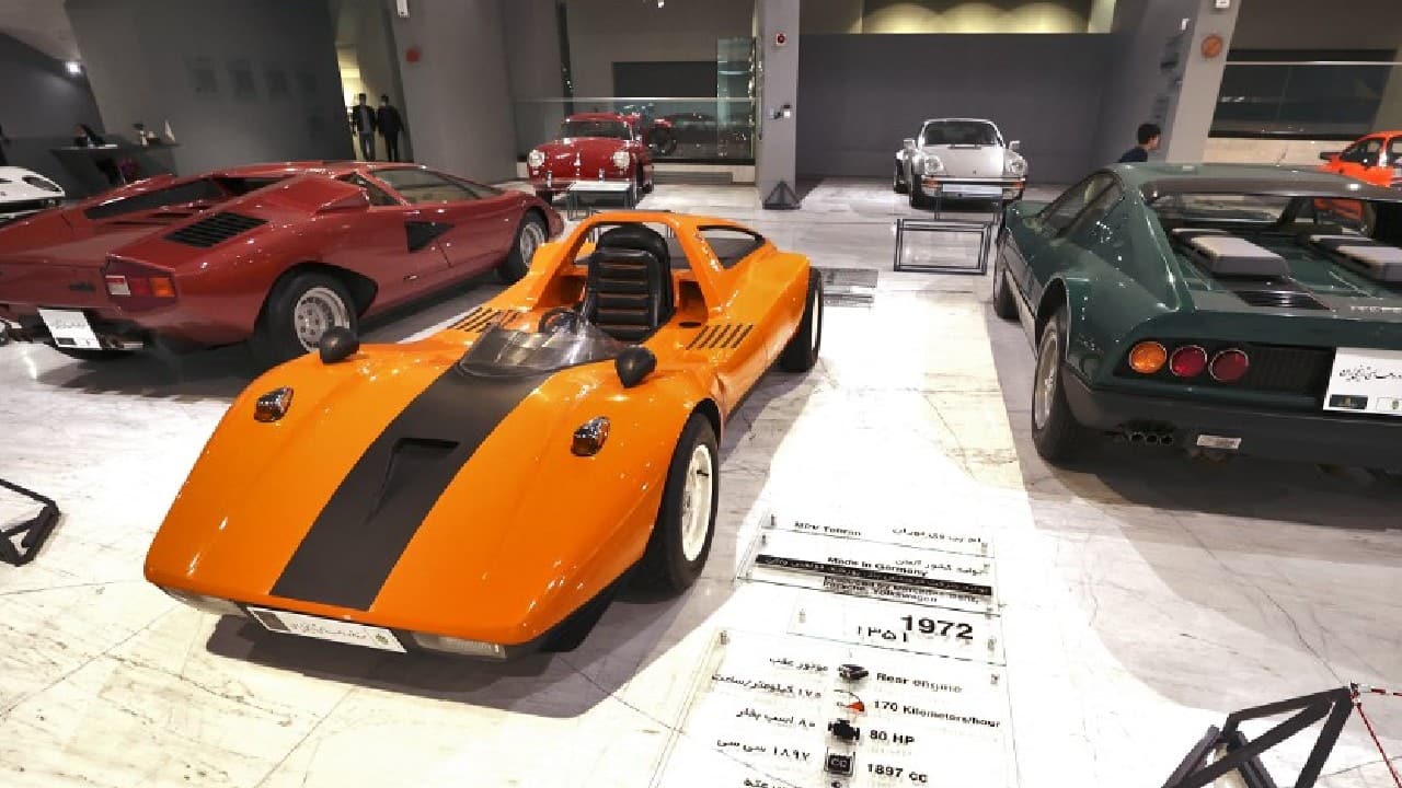 Vintage cars show racy past of Iran's toppled royalty