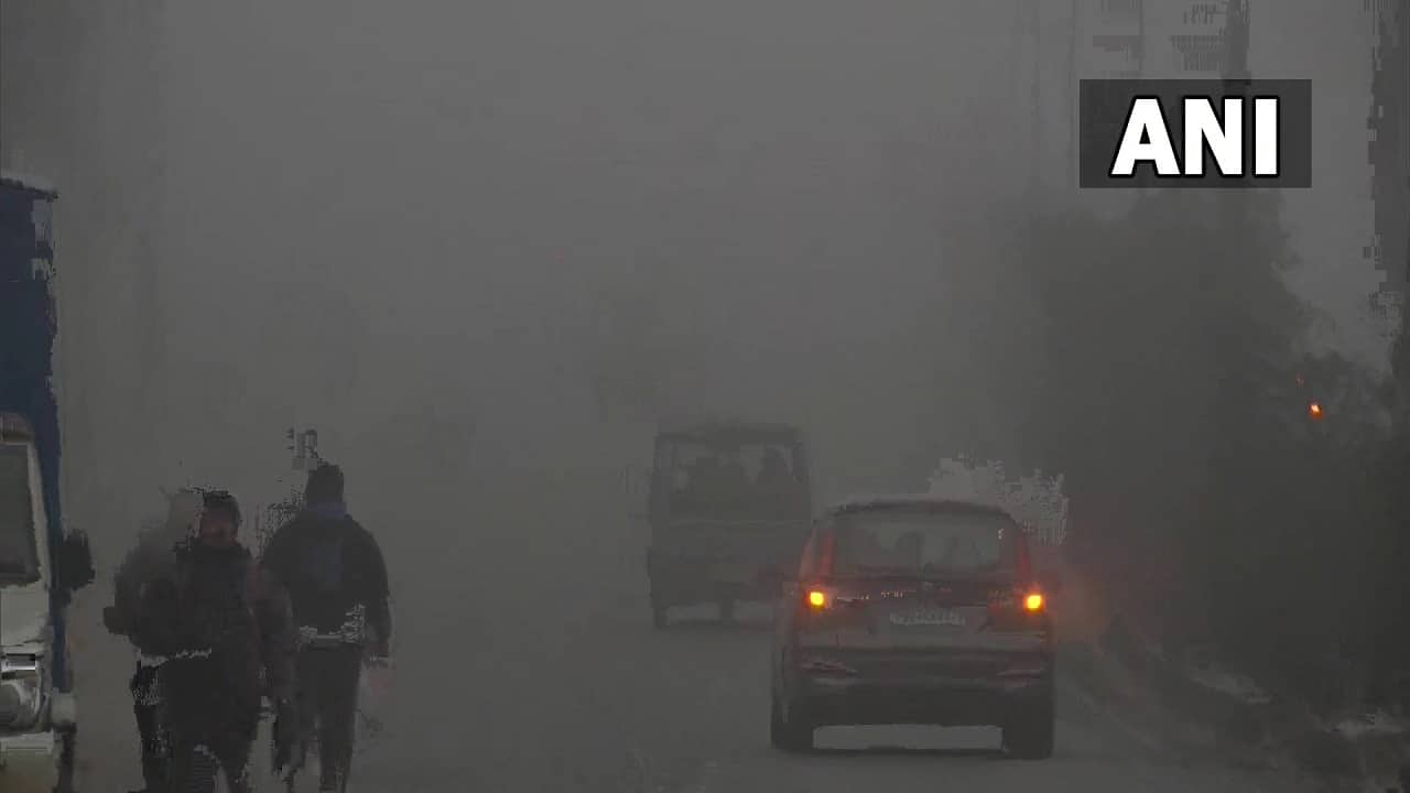 In pics | Temperature drops as cold wave likely to hit north, northwest ...