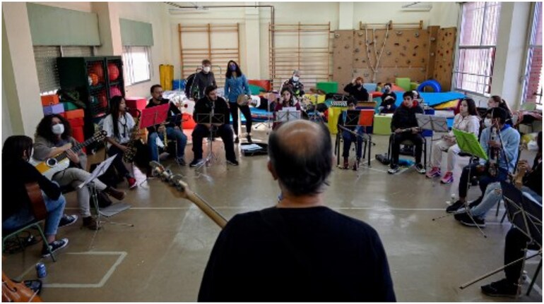 'Music of Recycling': Spanish orchestra makes music from recycled junk