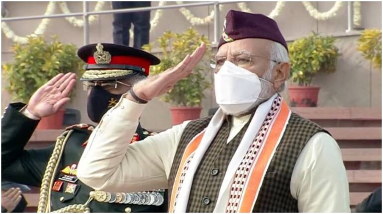 On Republic Day, PM Modi wears cap from Uttarakhand, shawl from Manipur