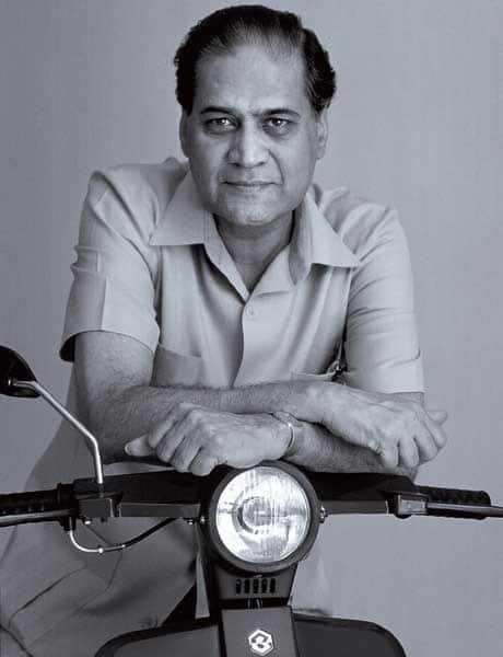 Bajaj group's former Chairman Rahul Bajaj passes away; here are some ...
