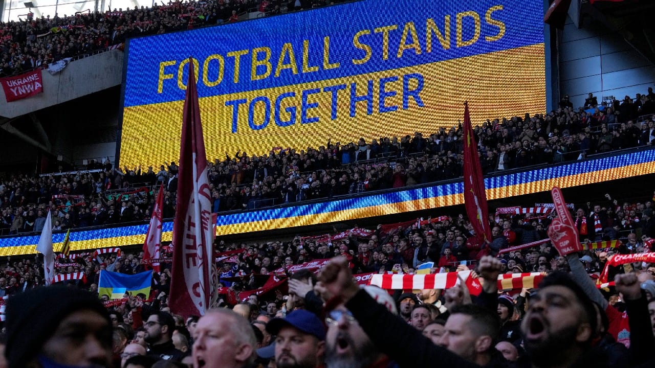 Russia-Ukraine Conflict | Sports world lets Ukrainian colours fly