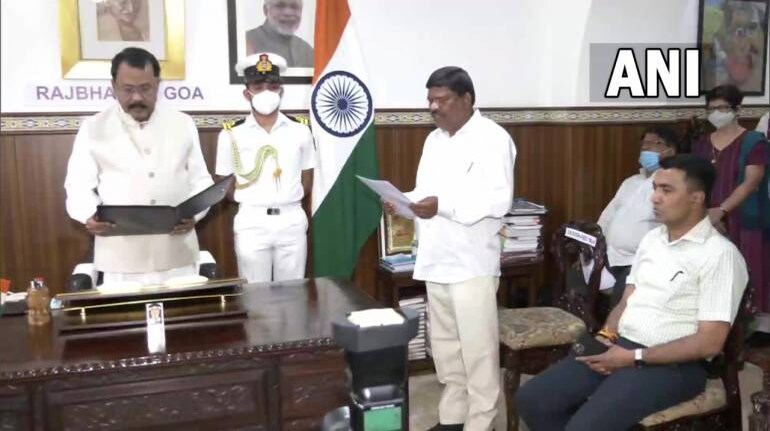 Ganesh Gaonkar takes oath as pro-tem speaker of Goa Assembly ...