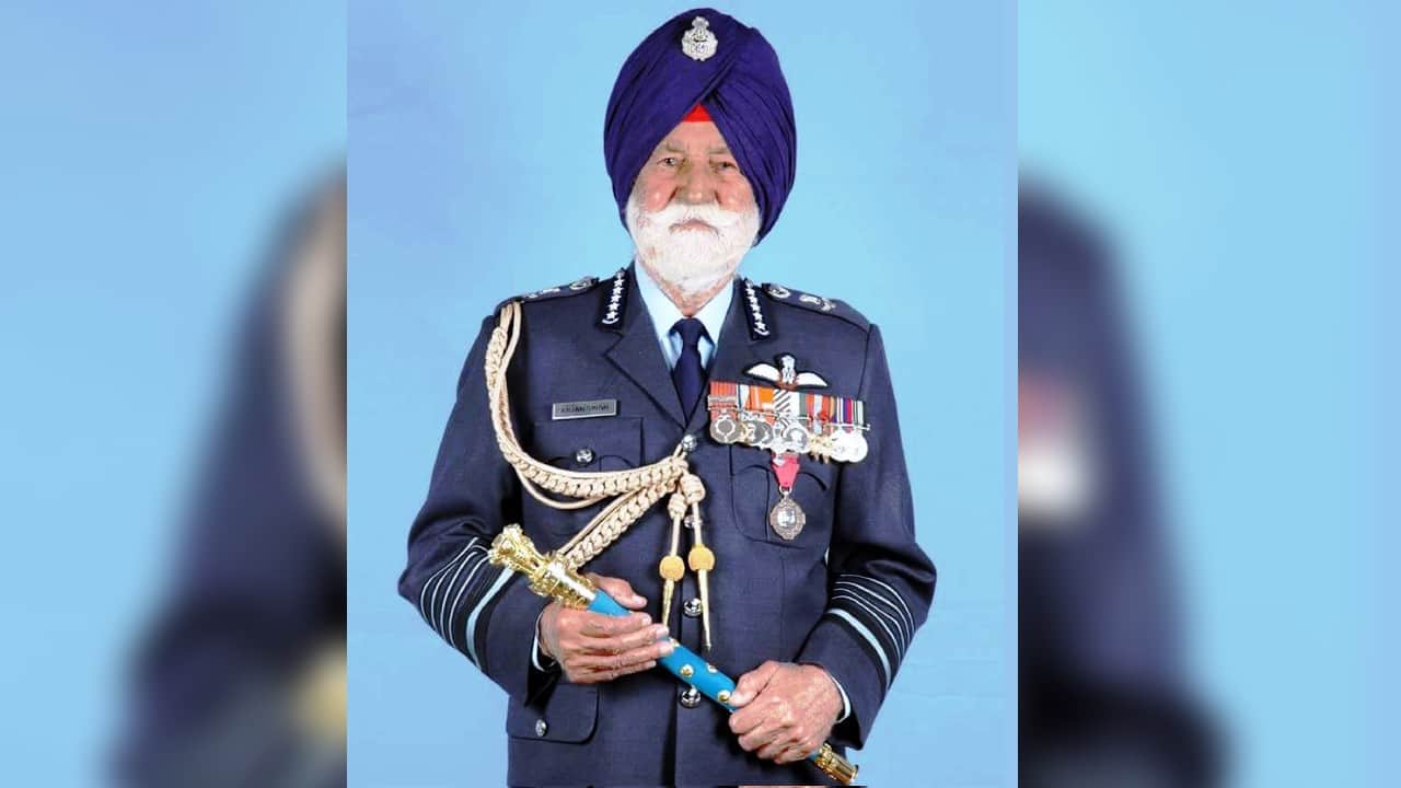 103rd Birth Anniversary of Arjan Singh | Remembering the iconic air ...