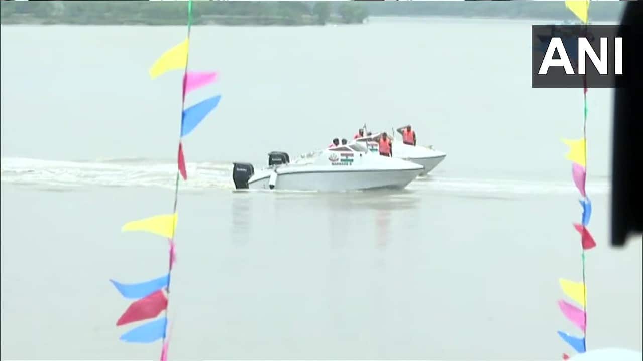 In Pics | Union Home Minister Amit Shah inaugurates BSF's floating ...