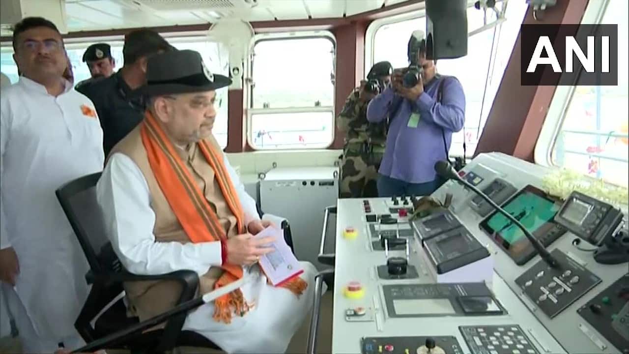 In Pics | Union Home Minister Amit Shah inaugurates BSF's floating ...