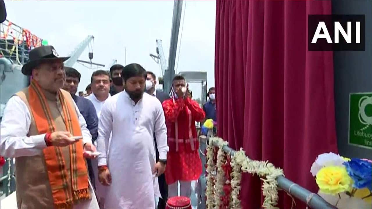 In Pics | Union Home Minister Amit Shah inaugurates BSF's floating ...