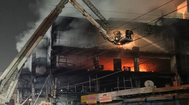 Delhi hotel fire: Police arrests cook, probe finds his negligence led ...
