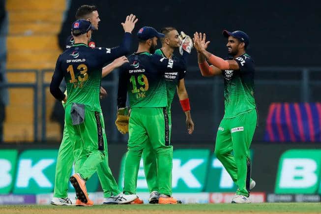 RCB strengthen play-offs hope with 67-run win over SRH