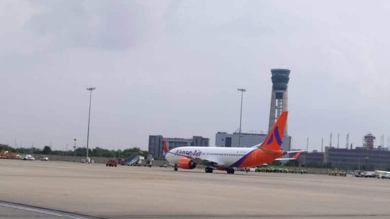 MoCA looks at reducing peak hour flights to manage congestion at Delhi ...