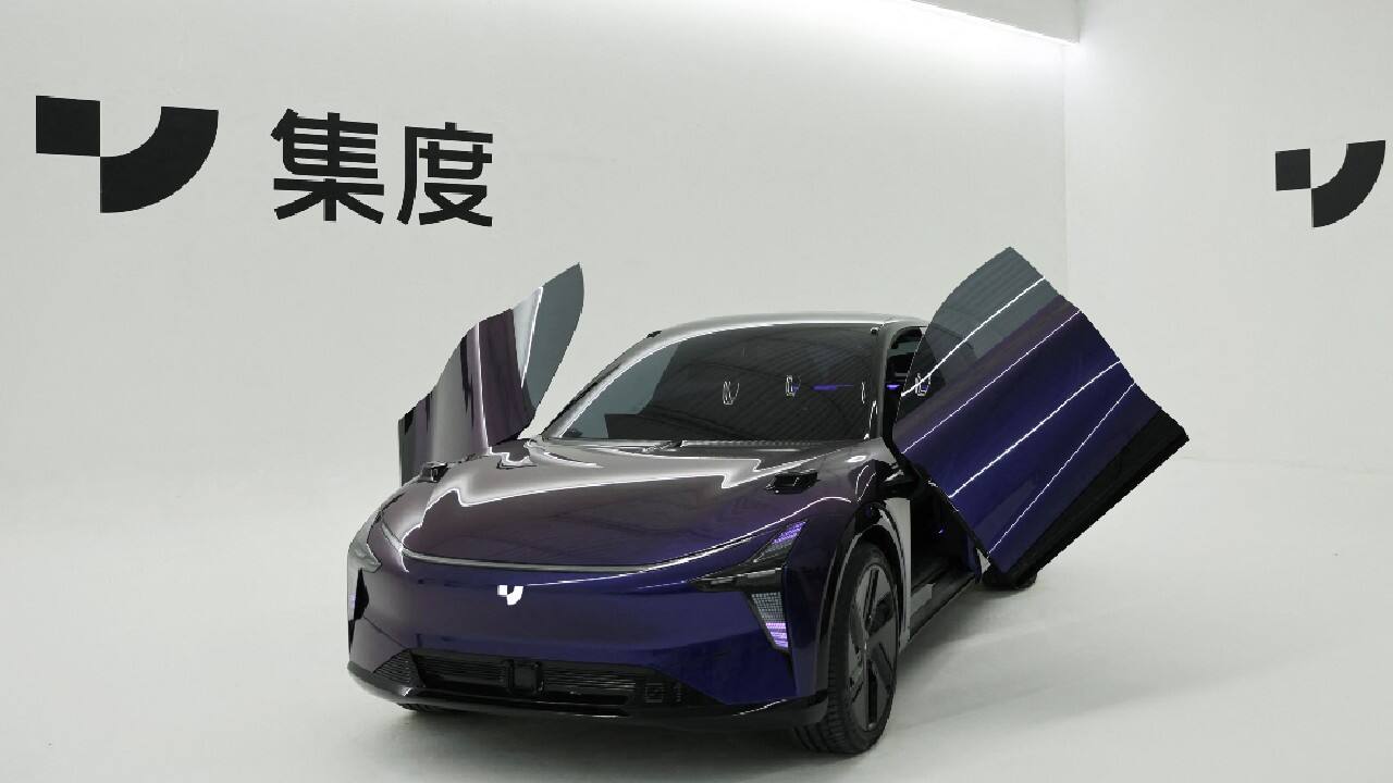 In Pics | Electric vehicle firm Jidu unveils first 'robot car'