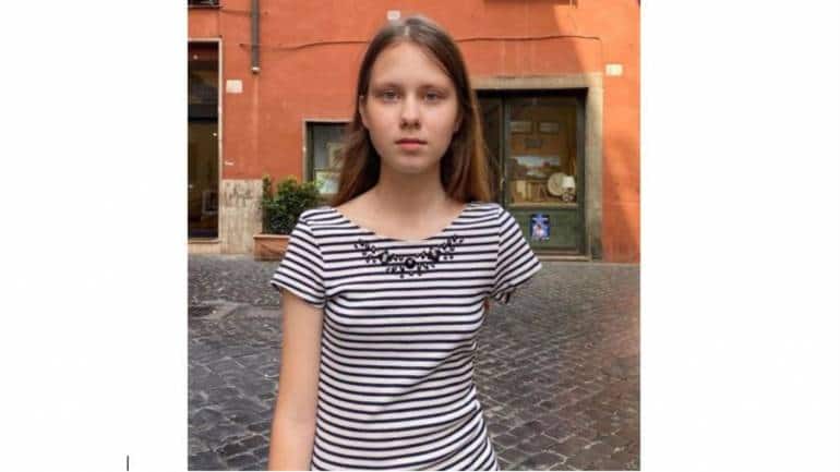Ukrainian girl lost arm, mother to Russian invasion, appeals for a ...