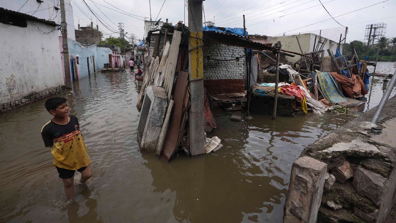 Daily life hit as heavy rain lashes Hyderabad