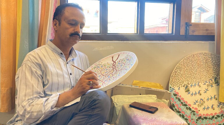 This papier mâché-on-cloth map of Srinagar took two years to make