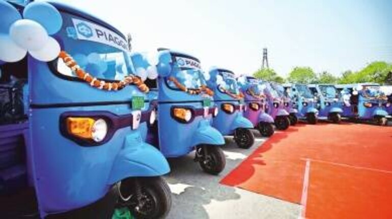 Delhi Metro awards 300 permits for e-autos to provide last-mile ...