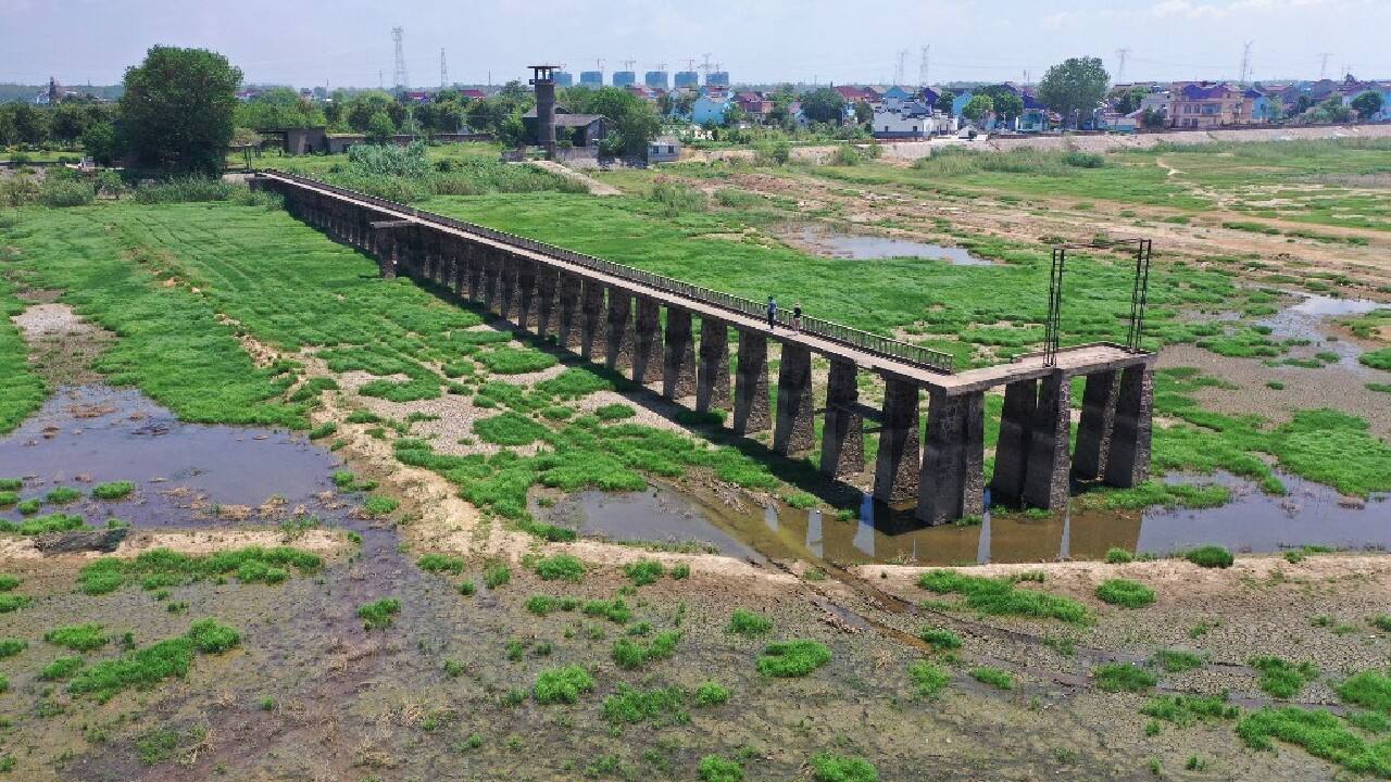 Half of China hit by drought in worst heatwave on record